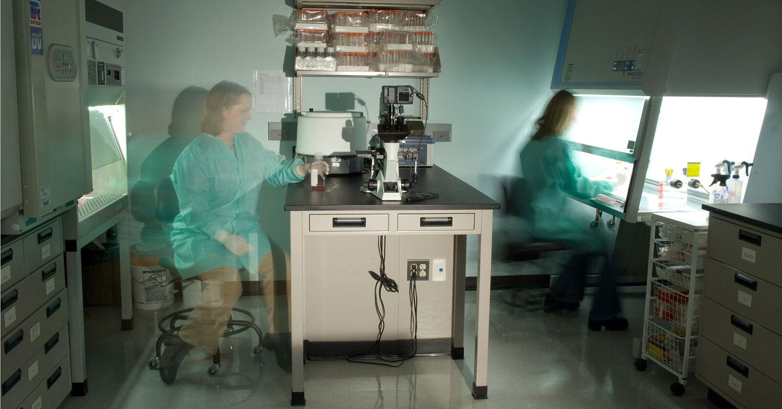 Core Labs Provide Training and Facilities | Scientist.com